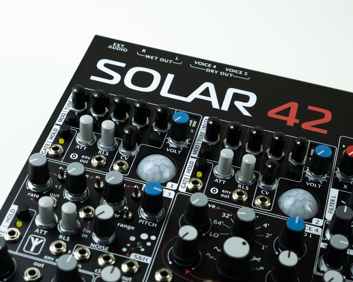 ELTA Music SOLAR 42F Black Microtonal Polyphonic Ambient Machine – Found Sound