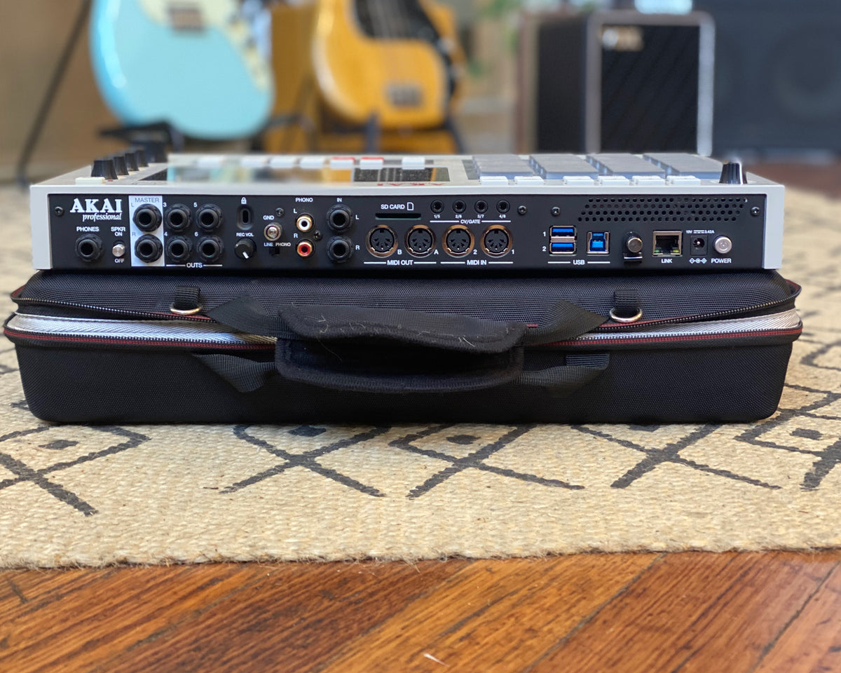 AKAI MPC Live II Retro – Found Sound