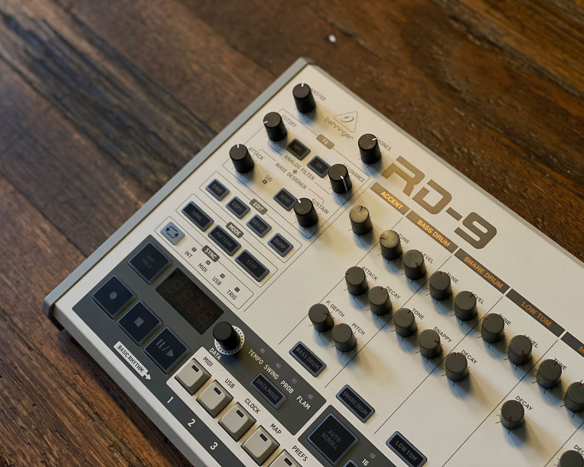 Behringer RD-9 Analog Drum Machine w/ Original Box & PSU – Found Sound