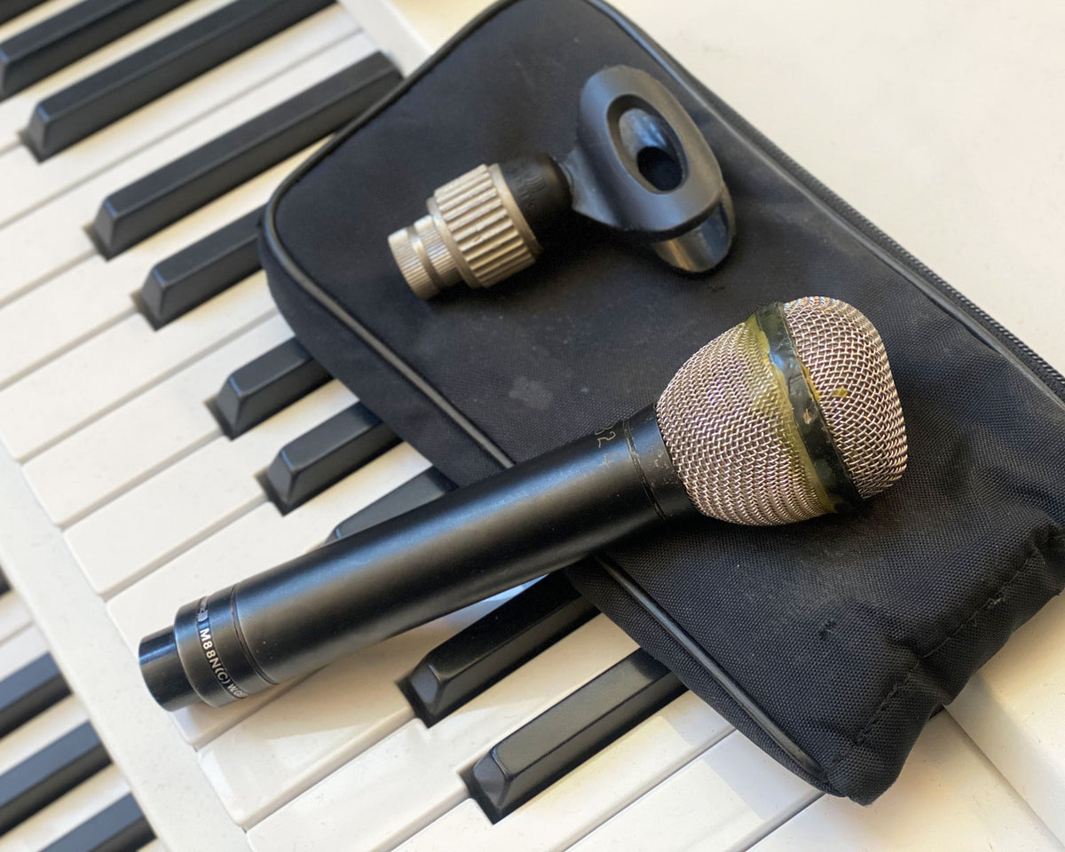 Beyer Dynamic M88N(C) – Found Sound