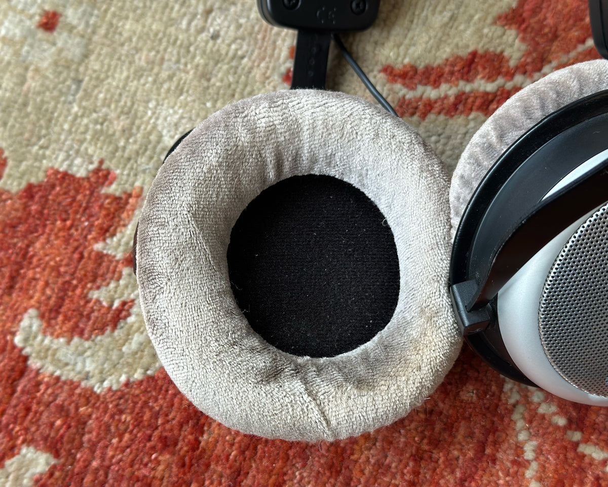 Beyer Dynamic DT 880 Pro – Found Sound