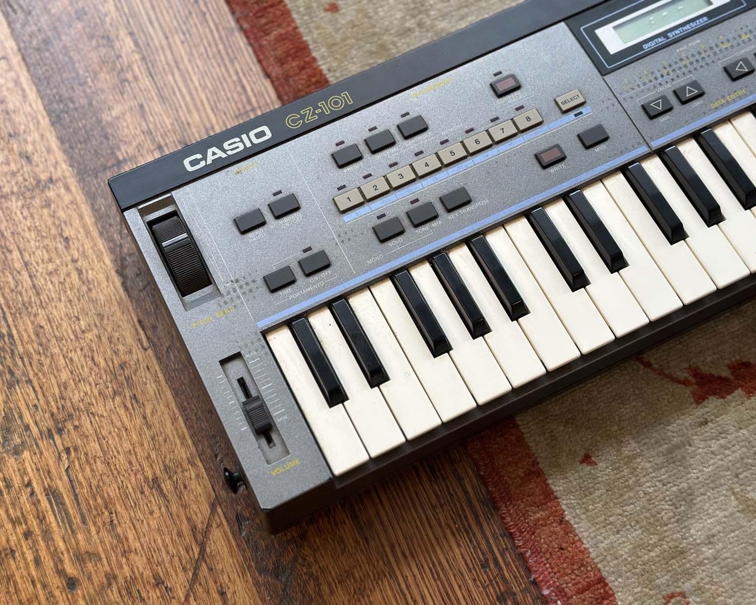 Casio CZ-101 49-Key Synthesizer – Found Sound