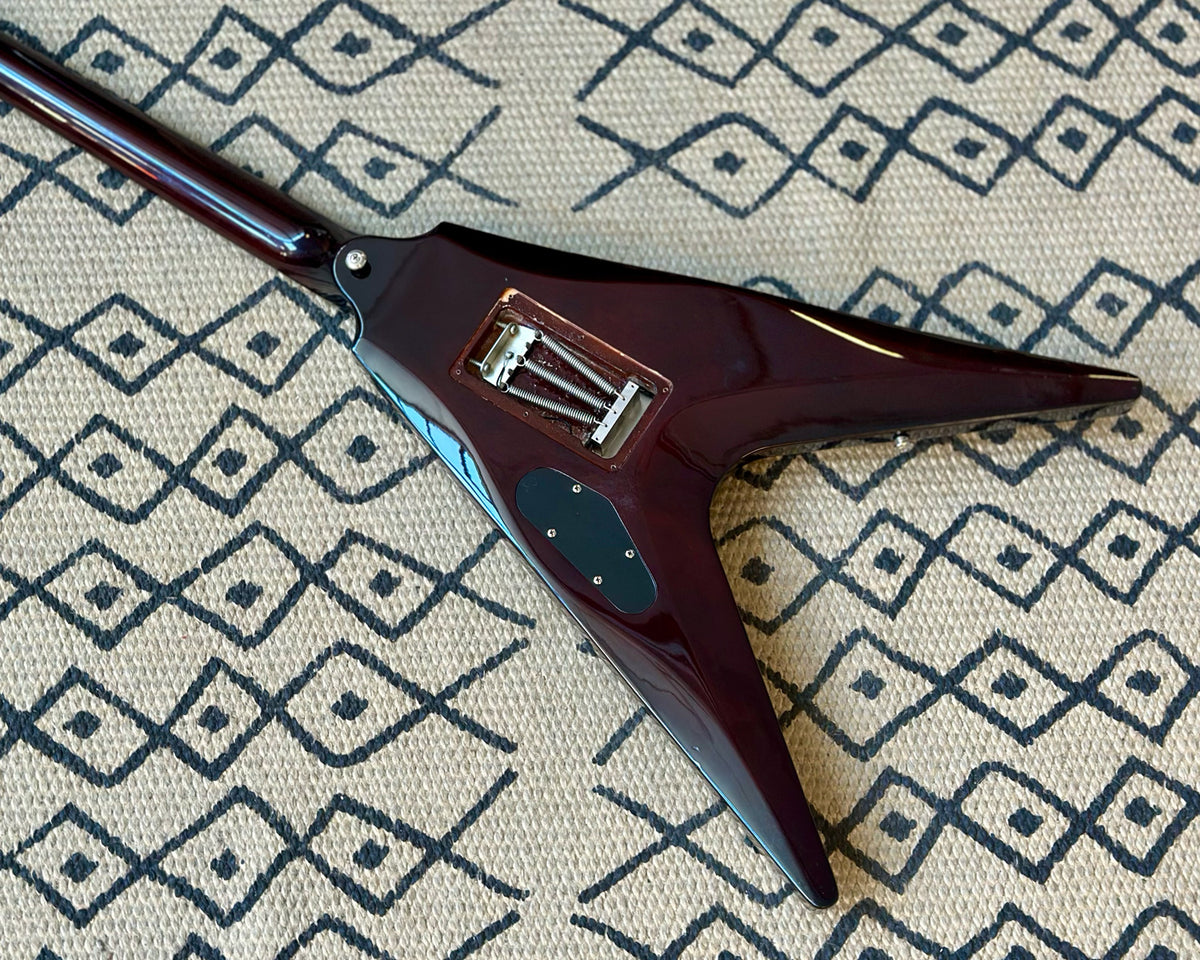 DBZ Cavallo 'Flying-V' w/ Floyd Rose - Made in Korea – Found Sound