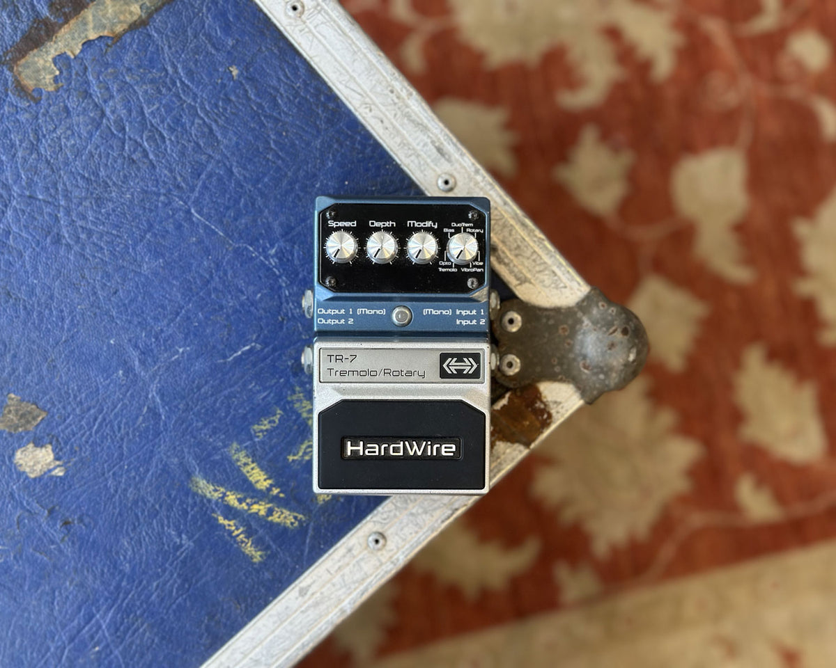 Digitech HardWire TR-7 Tremolo/Rotary – Found Sound