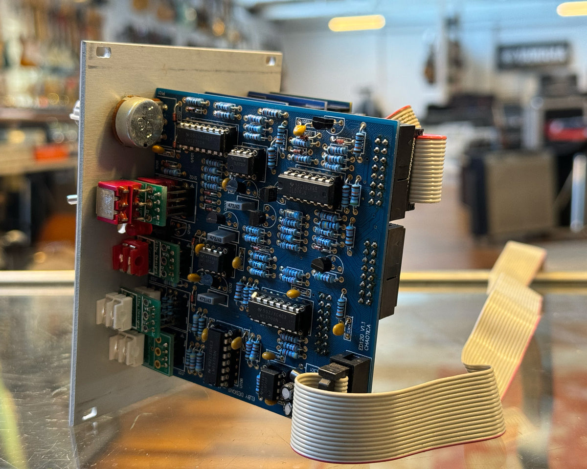 Elby Designs IF120 Chaotica Autonomous Chaos Circuit – Found Sound