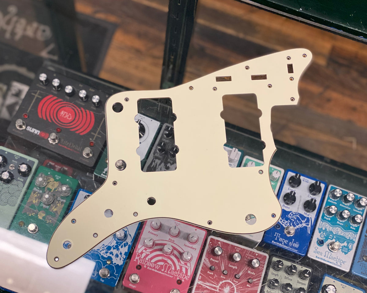 '90s Fender Jazzmaster 3-ply Parchment Pickguard - MIJ / CIJ – Found Sound
