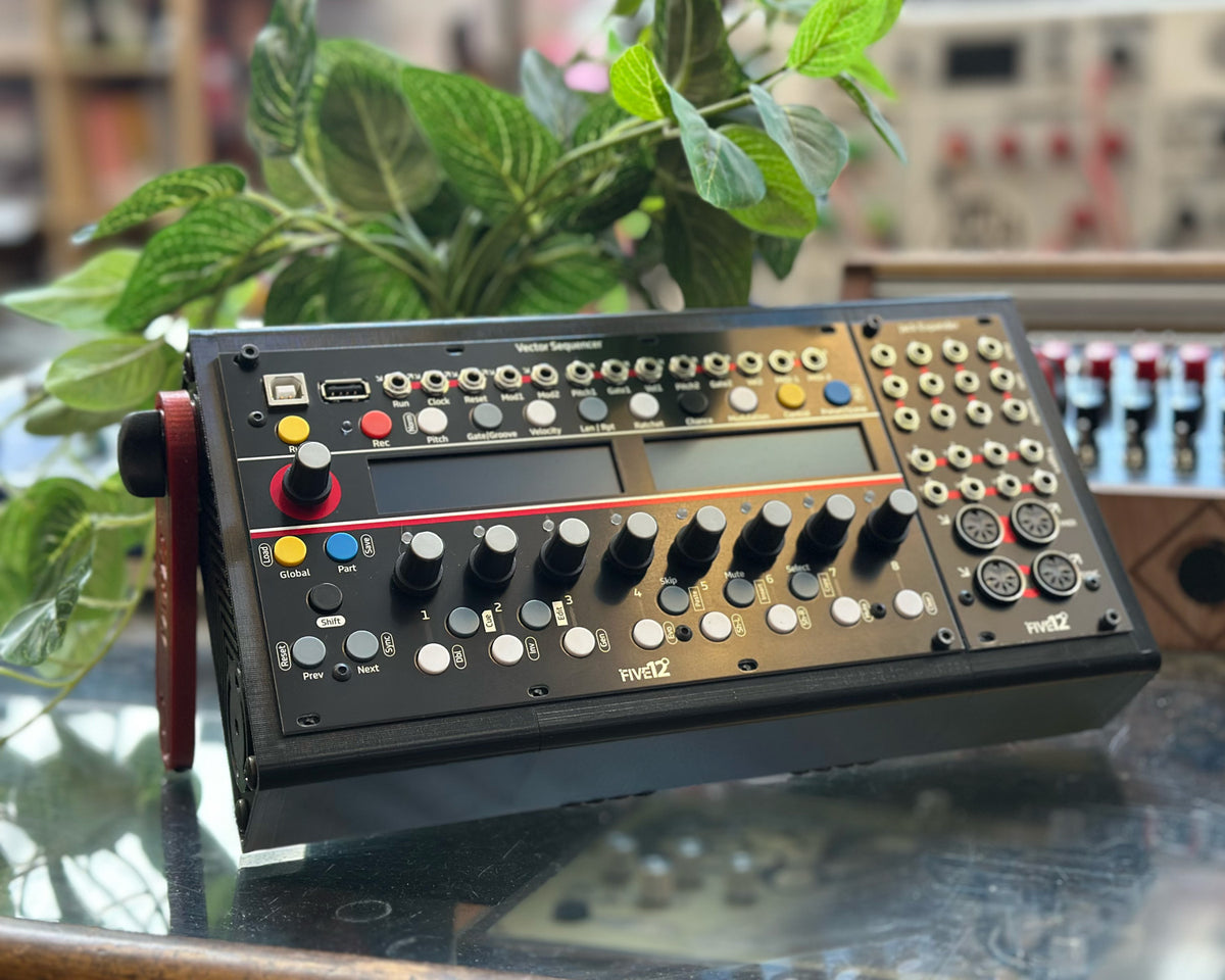 Five12 Vector Sequencer w/ Jack Expander, Case & Silver Panel – Found Sound