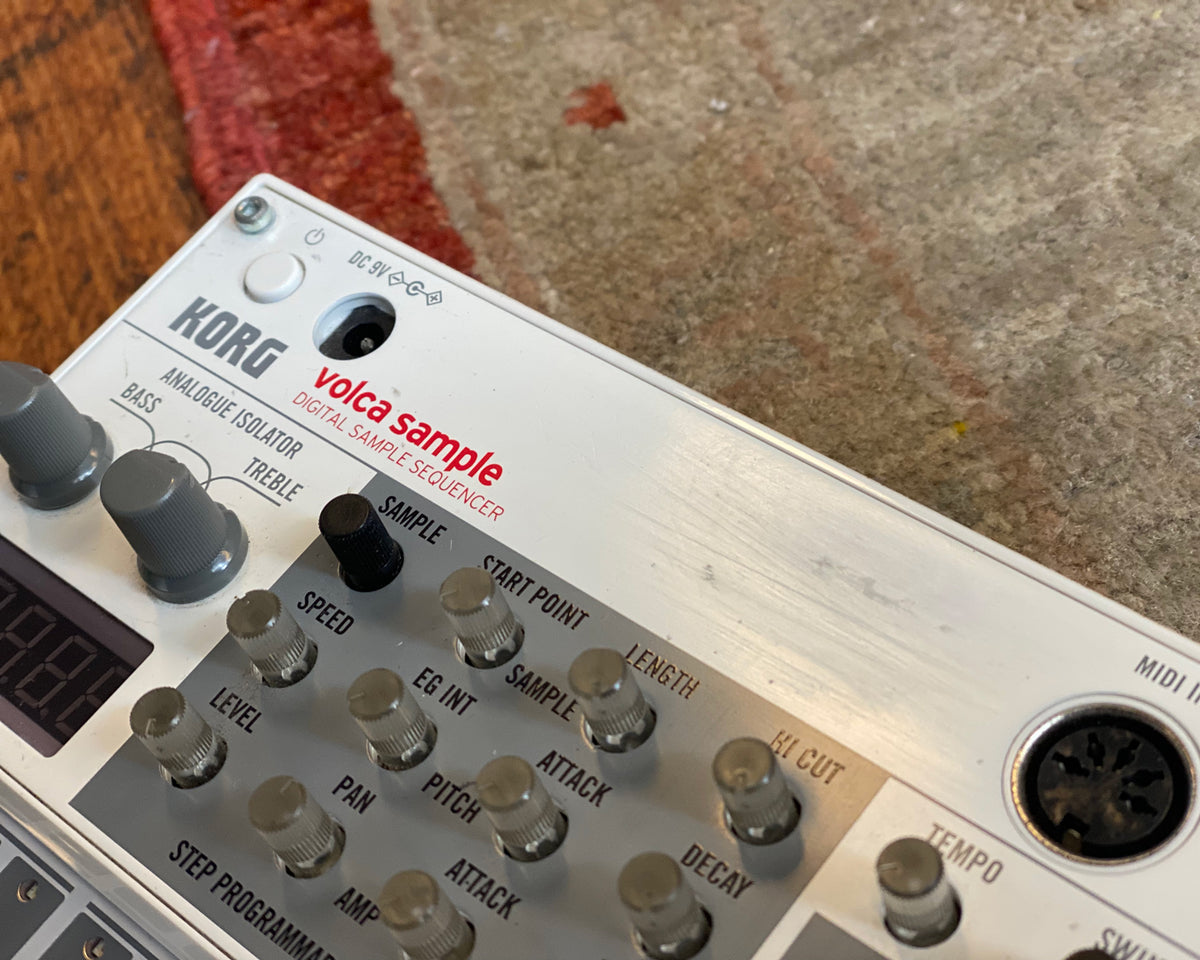 KORG Volca Sample V1 Digital Sample Sequencer – Found Sound