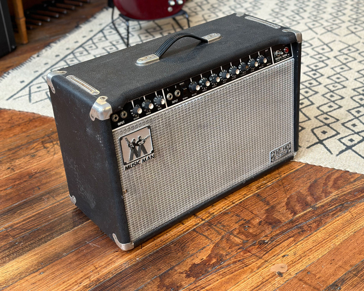 1970s USA Music Man 210-HD One Thirty 2-Channel 130-Watt 2x10" – Found ...