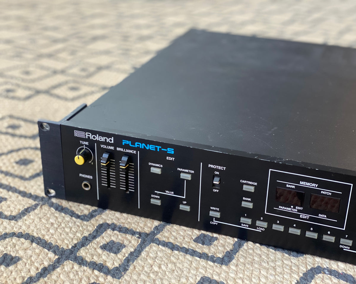 Roland MKS-30 Planet-S Rackmount Analogue Synthesizer with M-19C Card ...