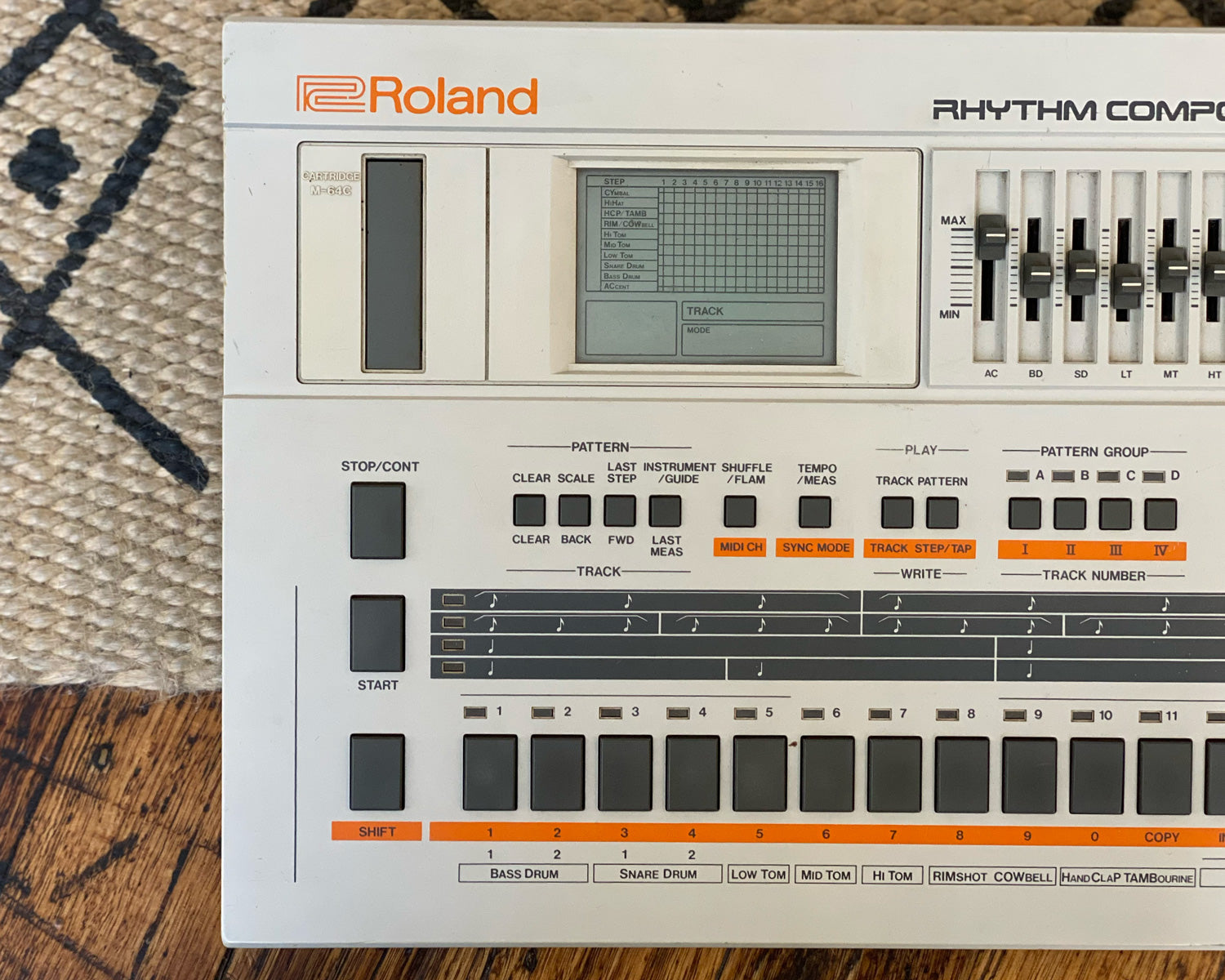 Roland TR-707 Rhythm Composer – Found Sound