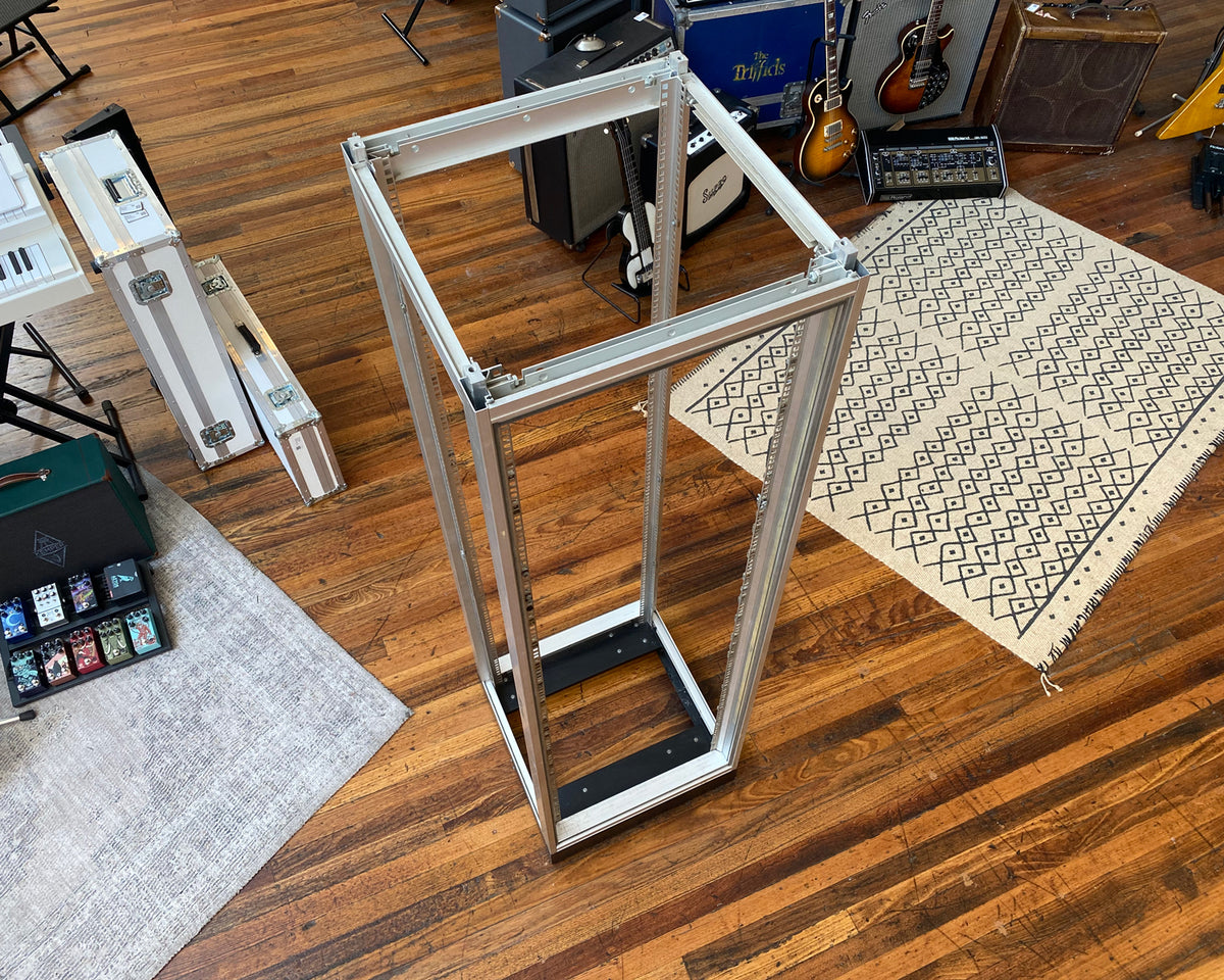 39U Studio Rack Stand – Found Sound