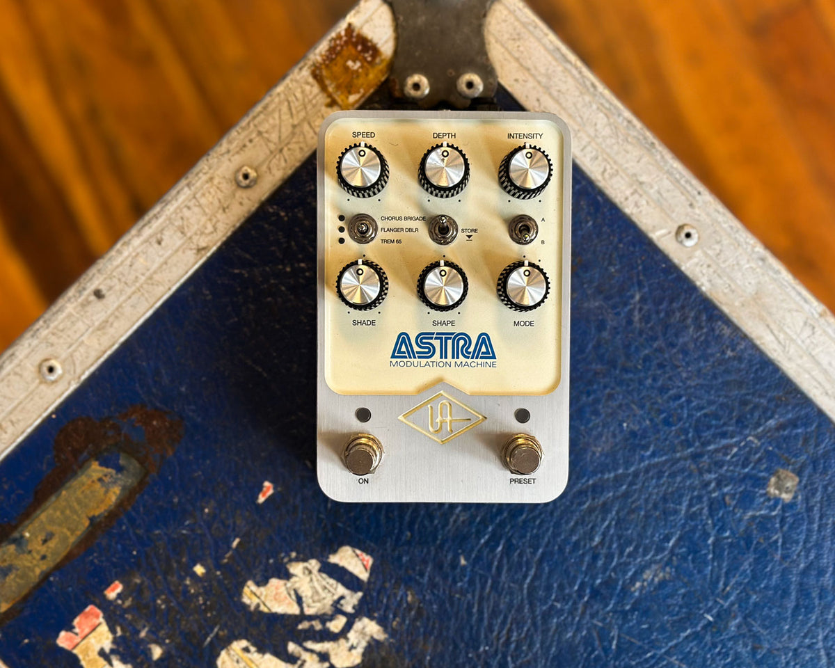 Universal Audio Astra Modulation Machine Pedal – Found Sound