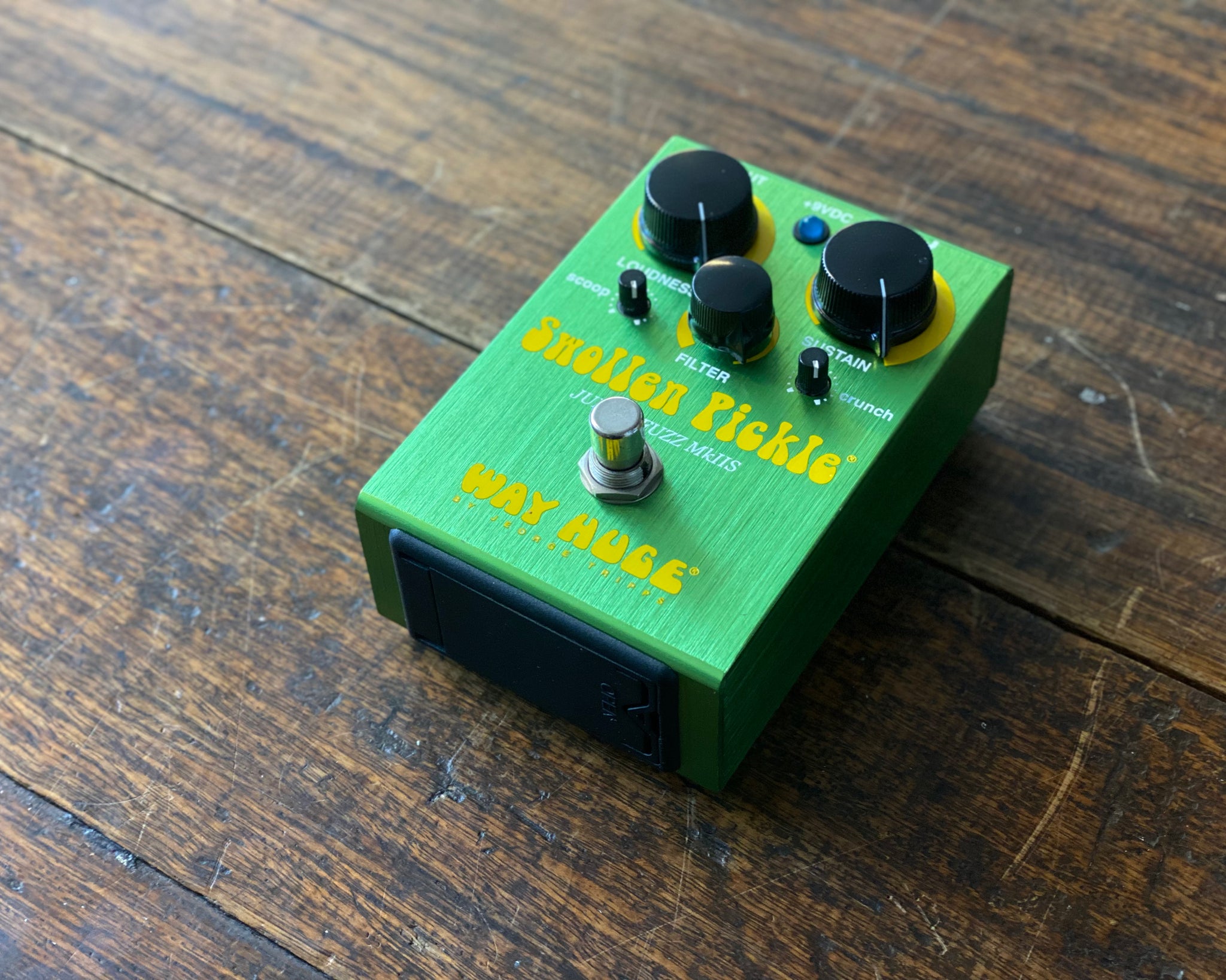 Way Huge Electronics Swollen Pickle MkIIS Jumbo Fuzz Pedal – Found Sound