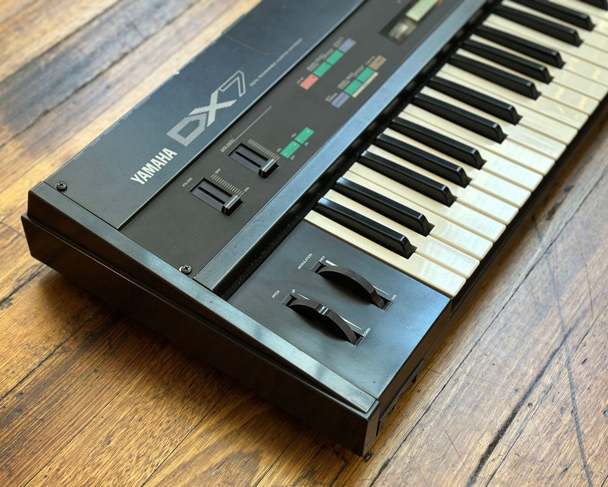 YAMAHA DX7 Digital Programmable Algorithm Synthesiser – Found Sound