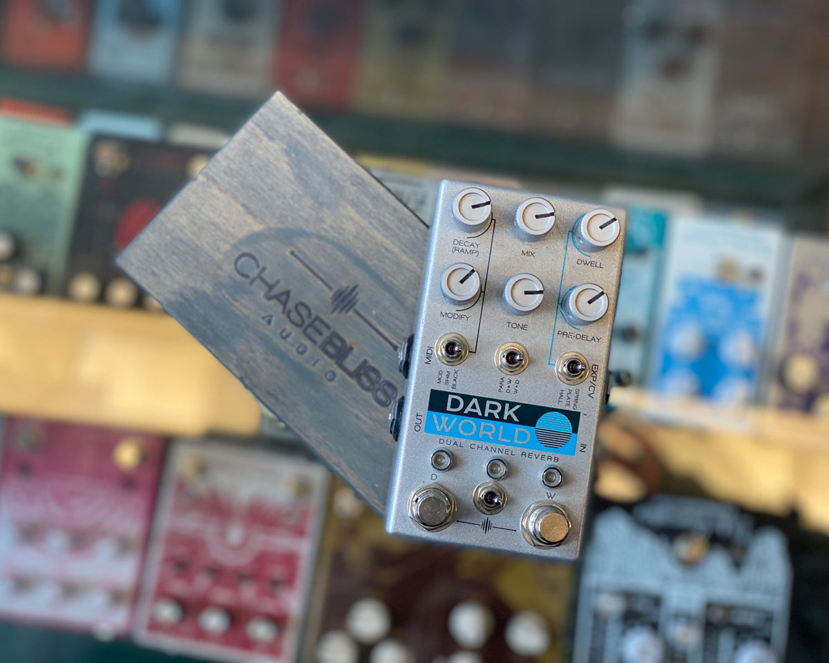 Chase Bliss Dark World w/ Wooden box – Found Sound