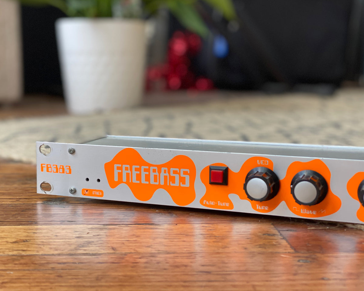 FAT / MAM FB383 Freebass - TB303 Clone – Found Sound