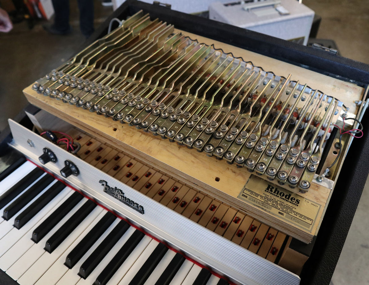 1973 Fender Rhodes Piano Bass – Found Sound