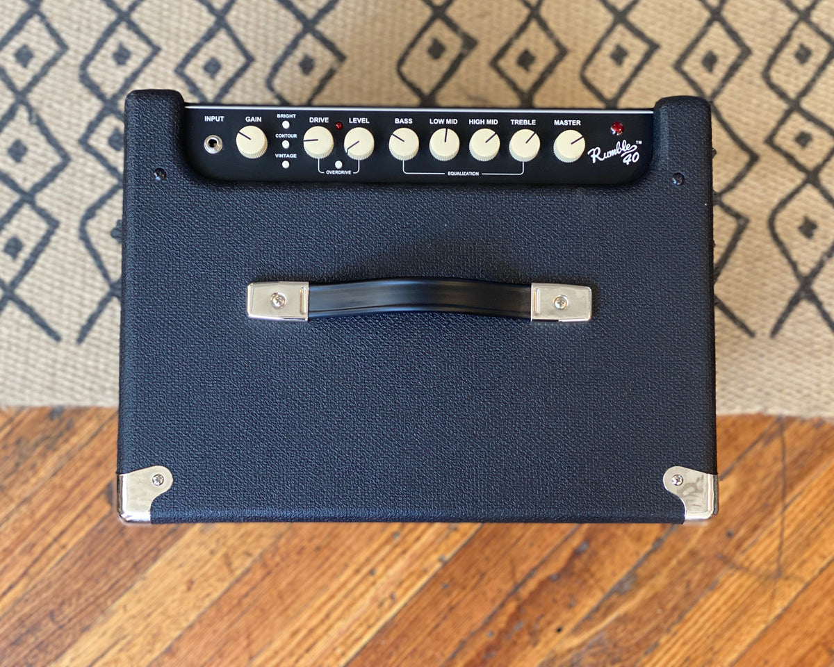 Fender Rumble 40 V3 – Found Sound