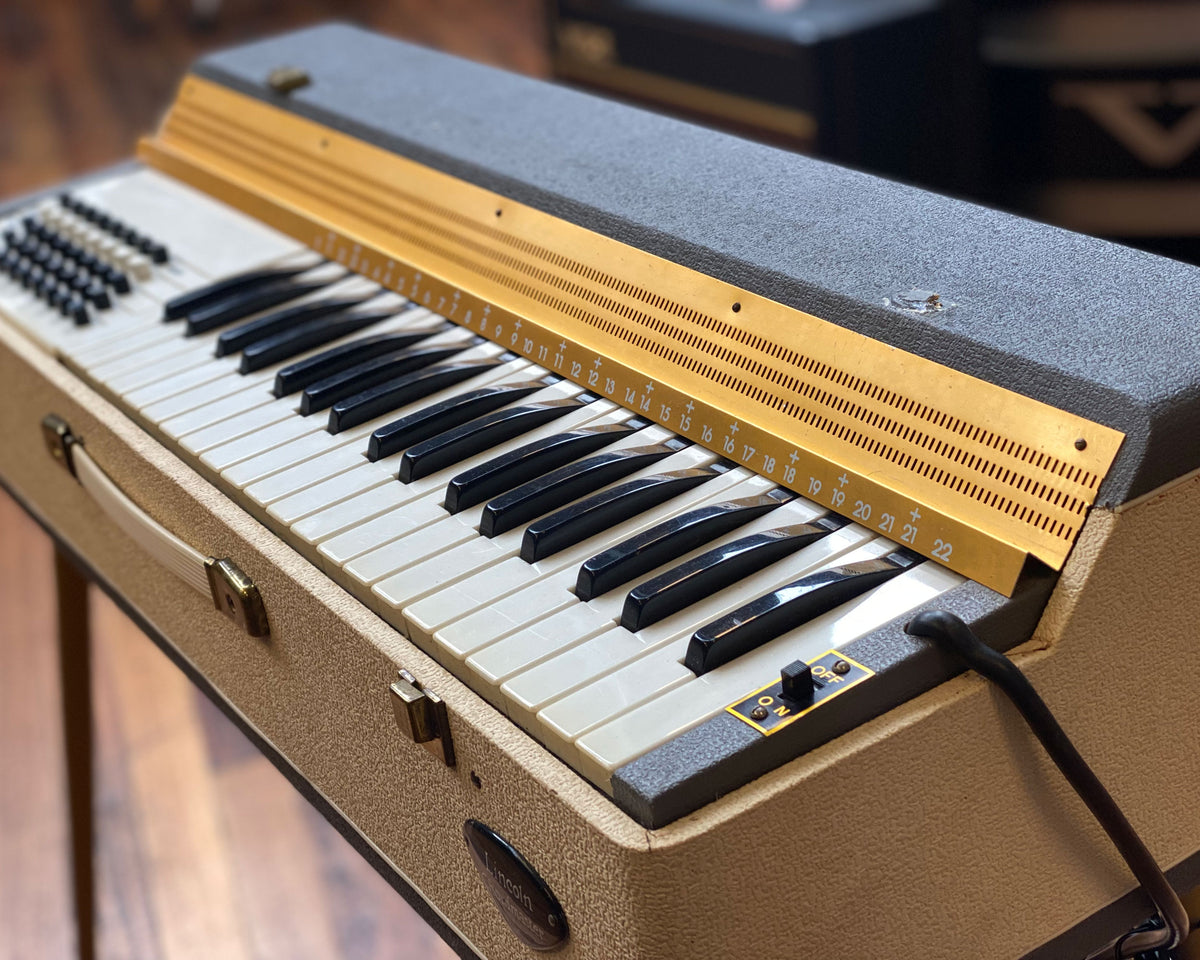 Lincoln Chordmaster Reed Organ – Found Sound