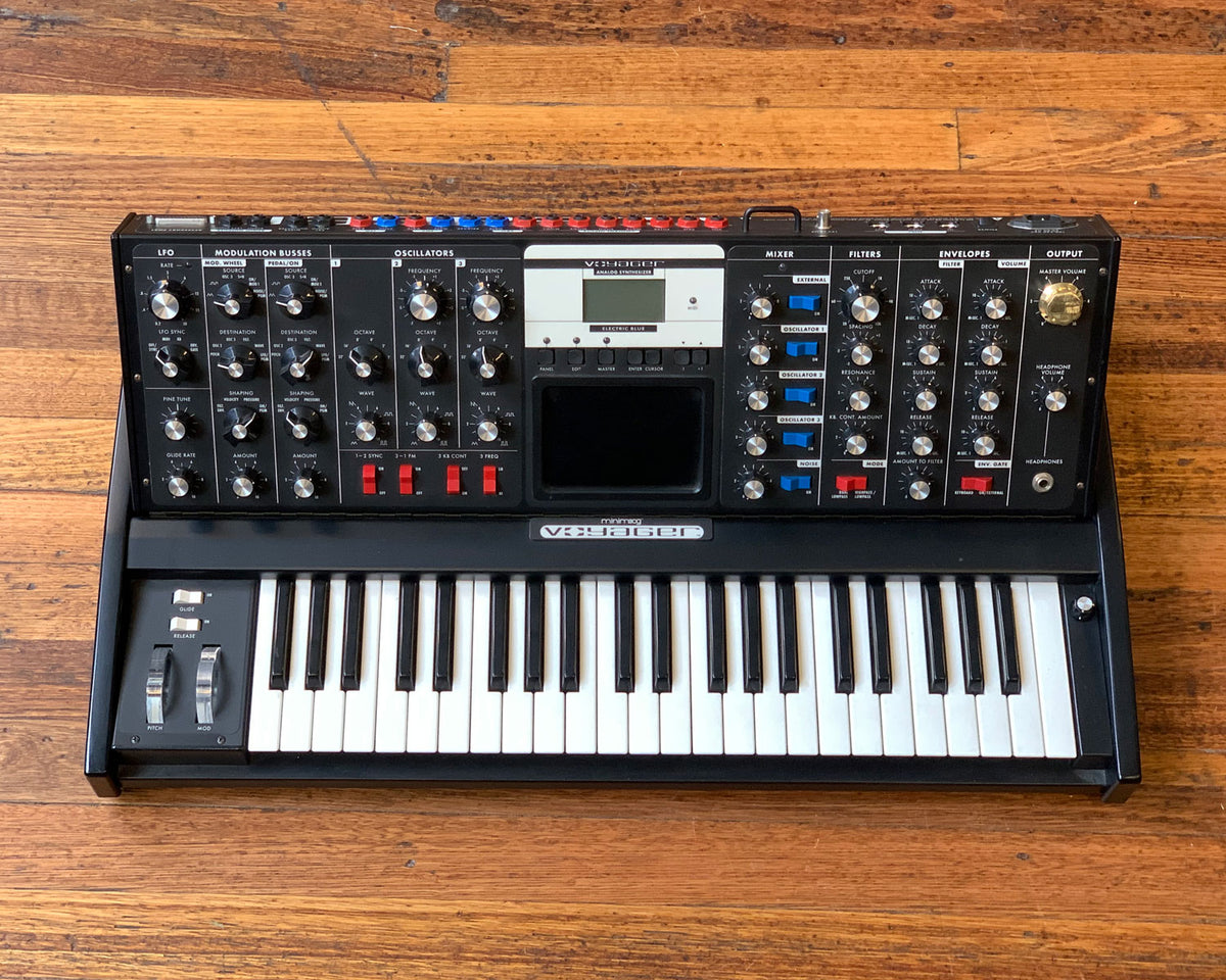 Moog Minimoog Voyager - Electric Blue w/ Gold Knob & Moog Case – Found ...