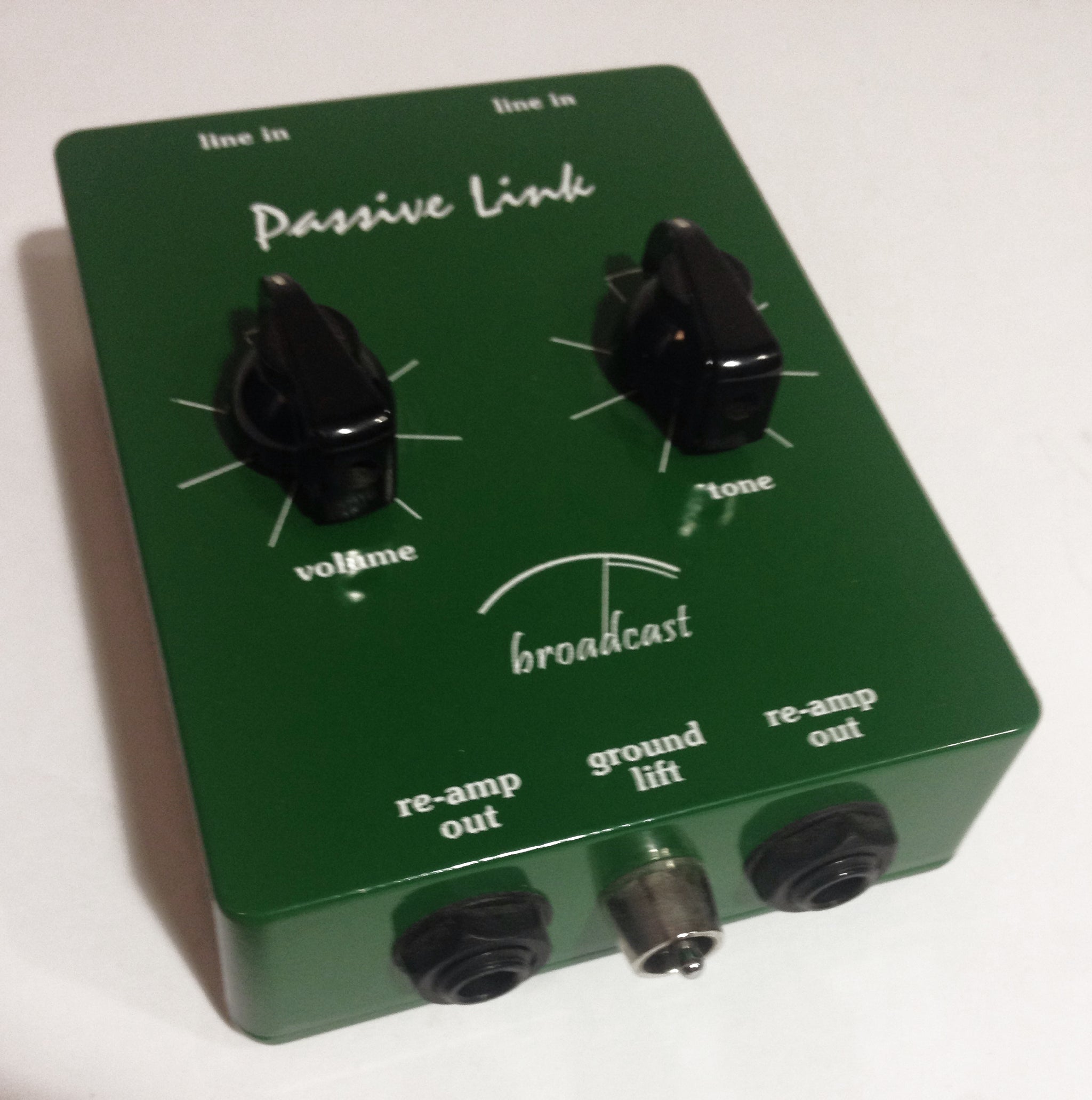 Broadcast Pro Audio Passive Link – Found Sound
