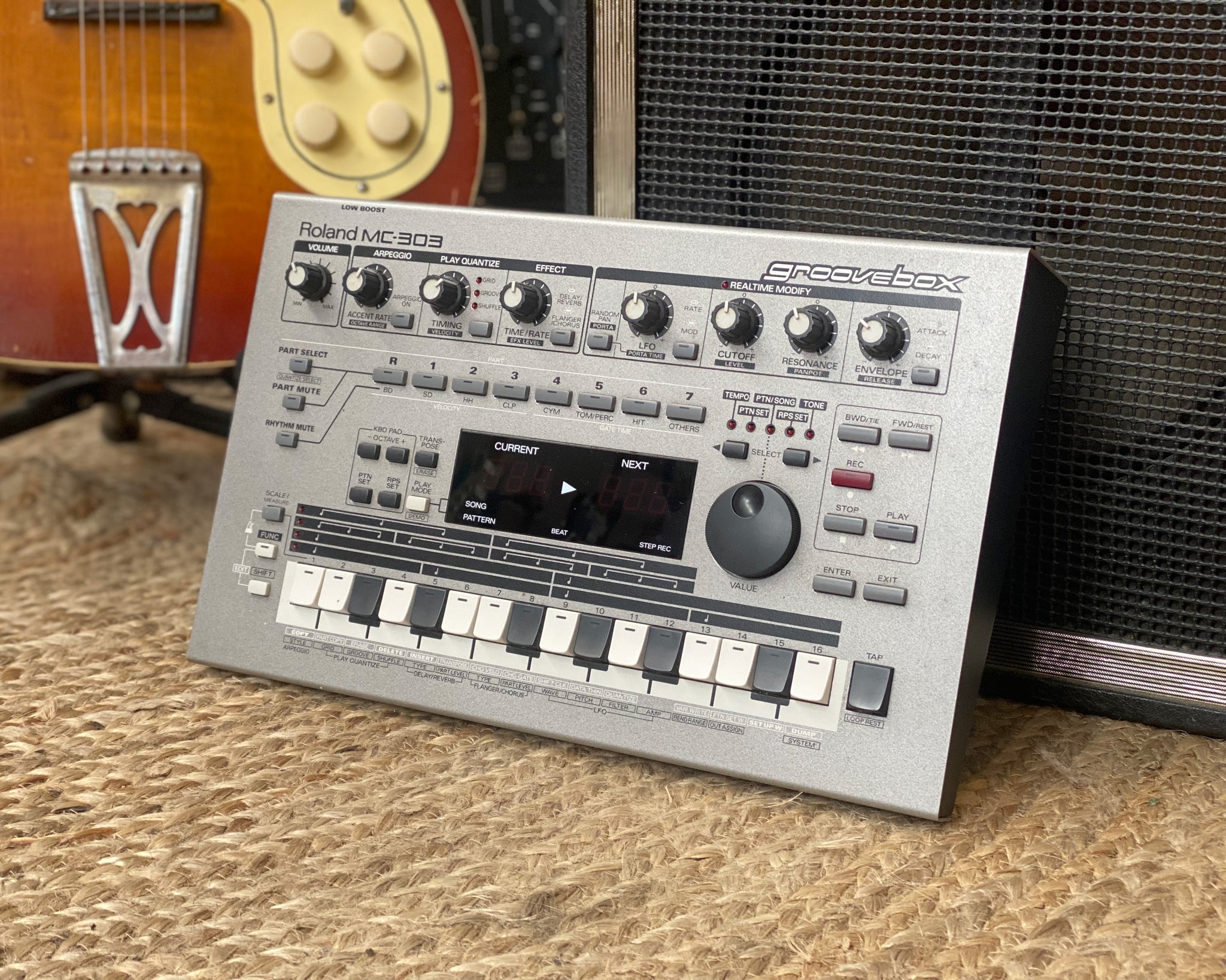 Roland MC-303 Groovebox – Found Sound
