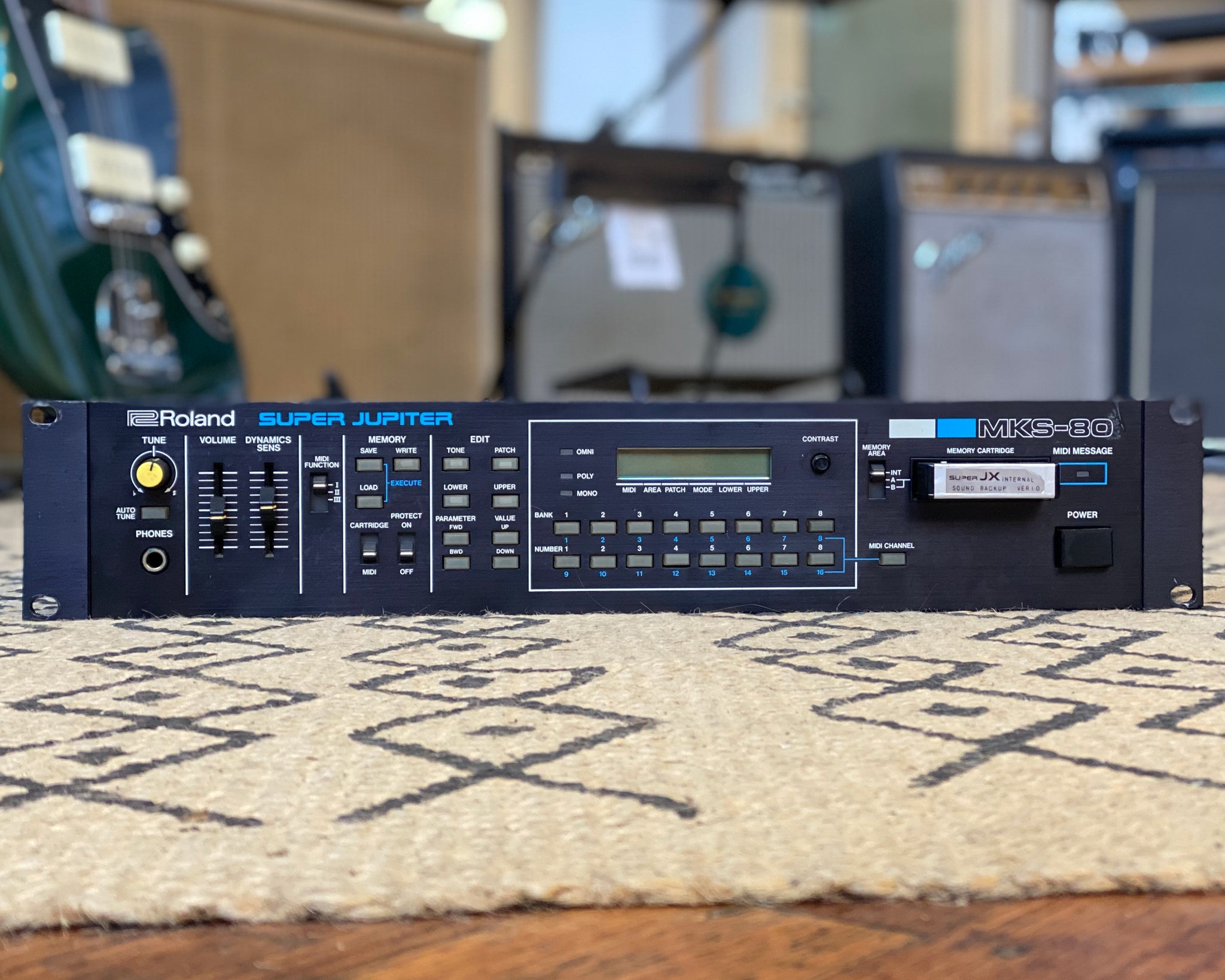 Roland MKS-80 Super Jupiter 8-Voice Polyphonic Analogue Synthesiser ...