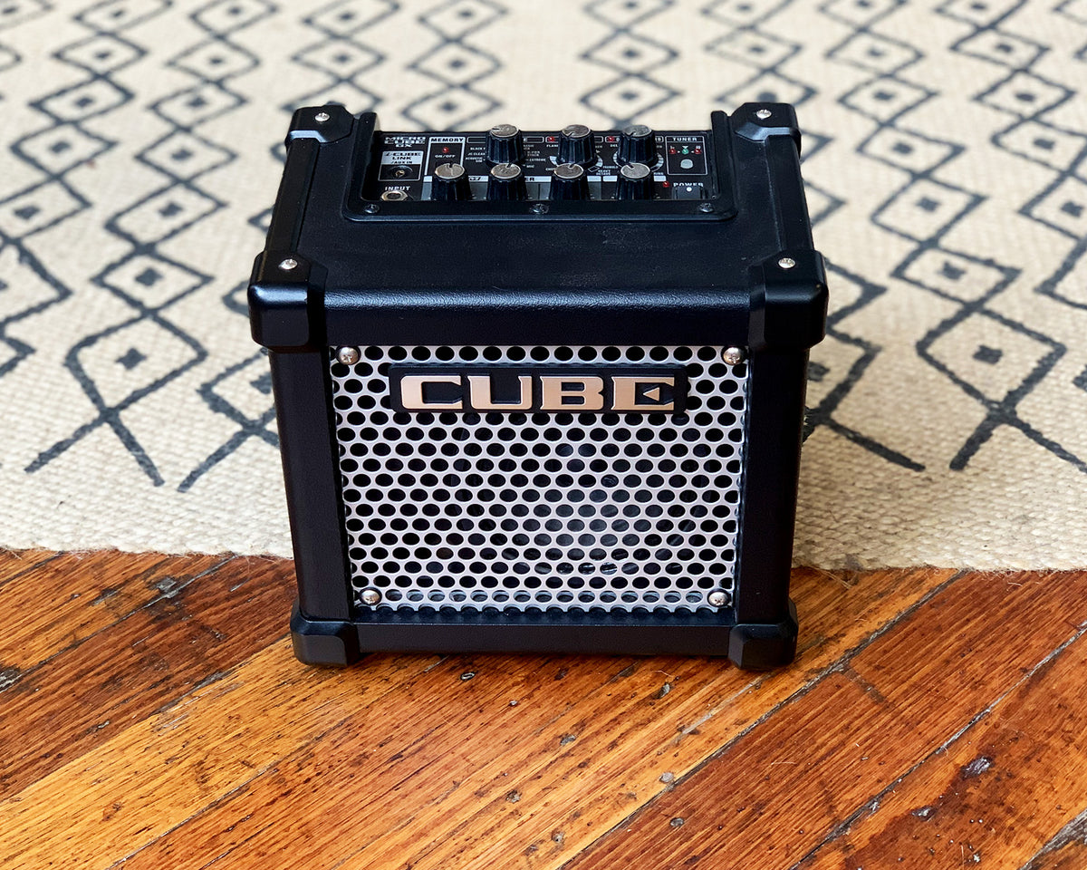 Roland Micro Cube GX – Found Sound